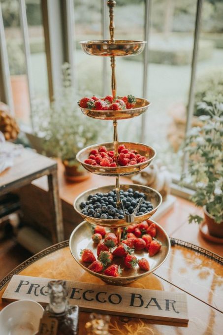 Fruit Wedding Decor Ideas To Brighten Up Your Big Day | by Bride ...