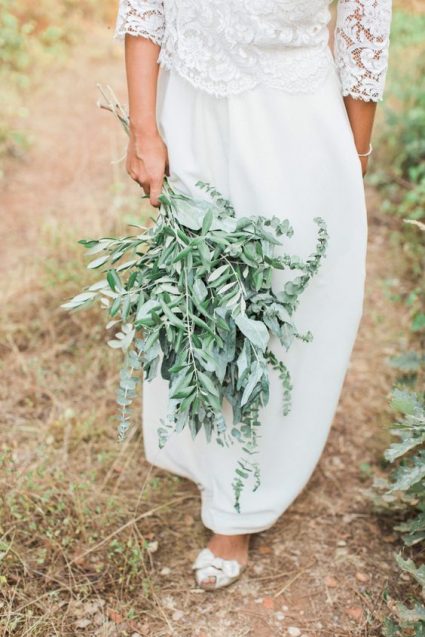 Long Stem Wedding Bouquet Ideas For Every Type Of Bride | by Bride ...