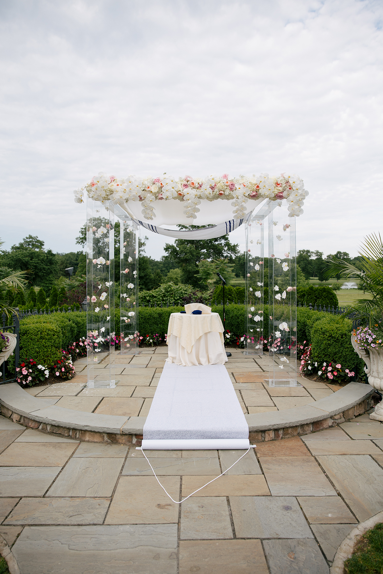 Jenny & Max Wedding – Chuppah – Park Savoy – by Milton Gil | Bride ...
