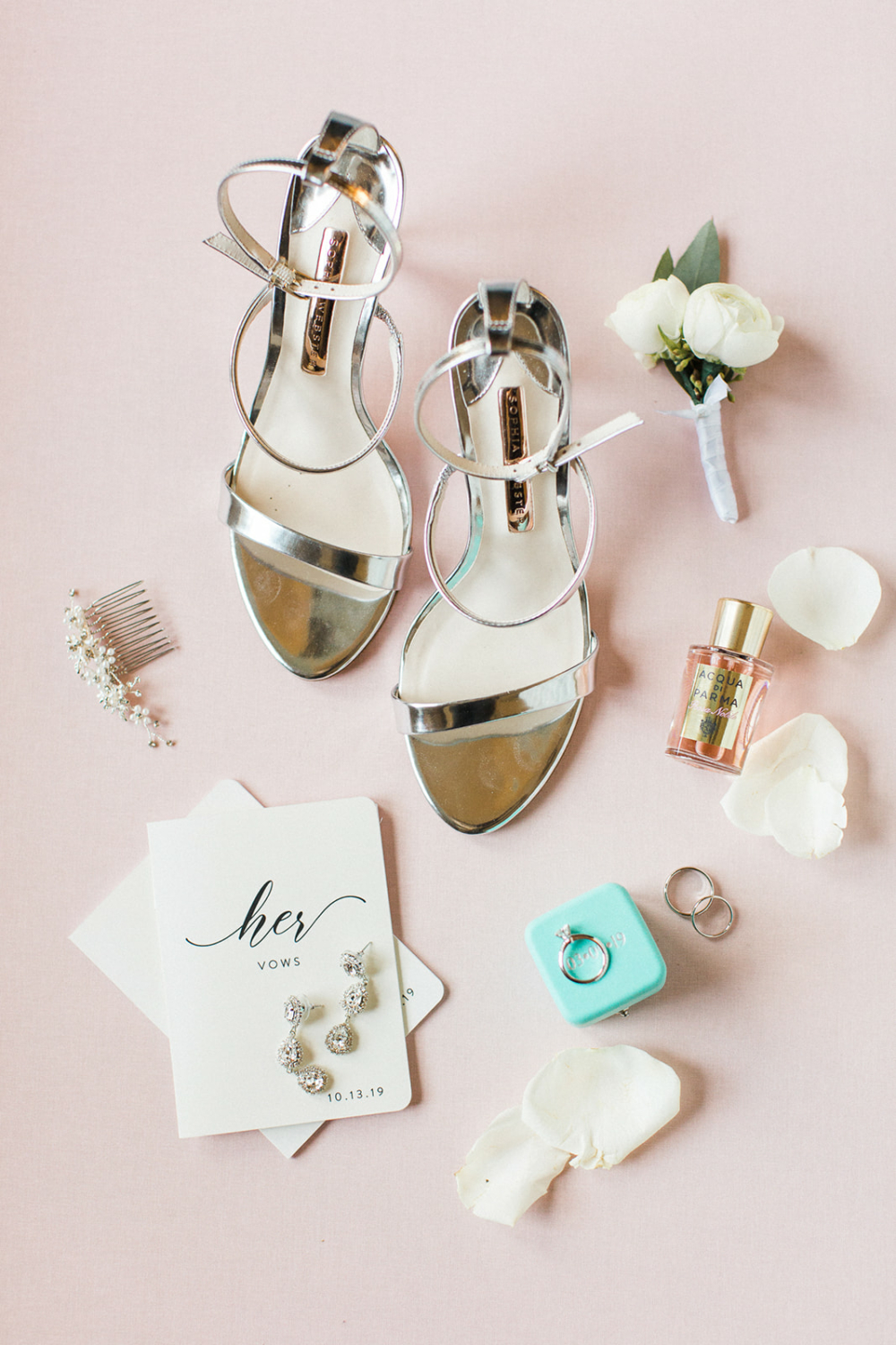 The Flat Lay Wedding Photo: Gorgeous Ideas From the Bride & Blossom ...