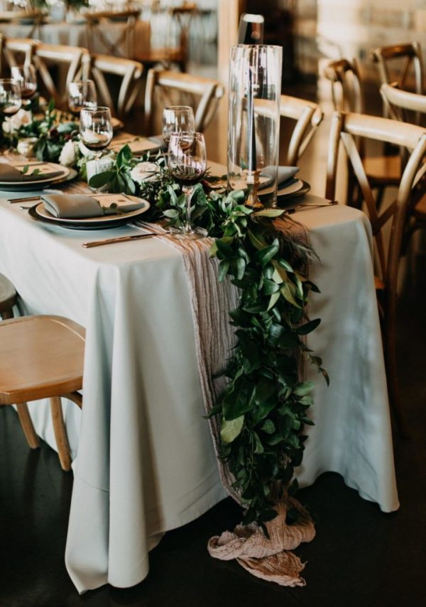Unique Wedding Table Linen Ideas That Are Anything But Basic | by Bride ...