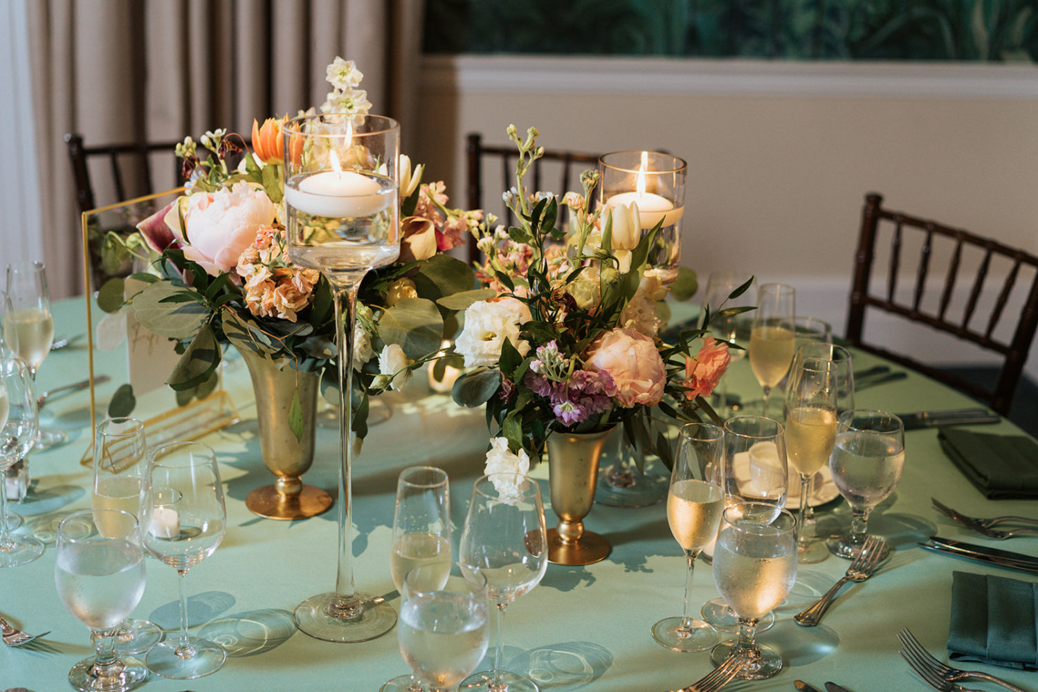 Pretty Wedding Centerpiece Ideas Using Grouped Arrangements | by Bride ...