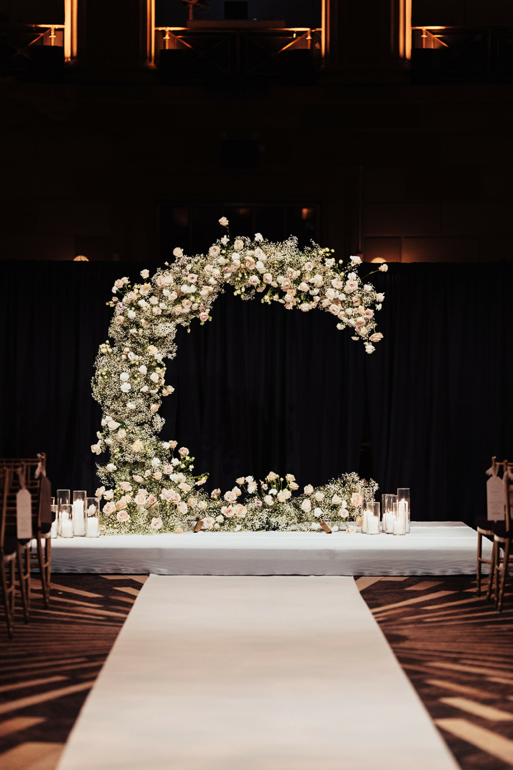 Fresh Decor Backdrop Ideas For Your Wedding Ceremony | by Bride ...