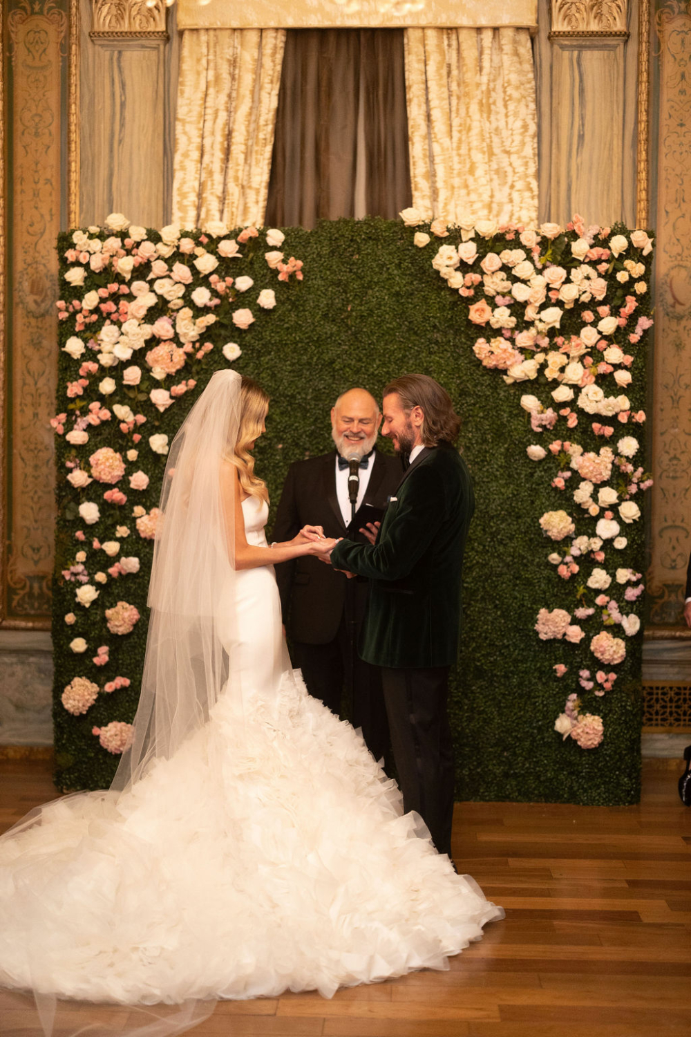 Rylie and Richard Wedding – Flower Ceremony Wall – The Lotte Palace ...