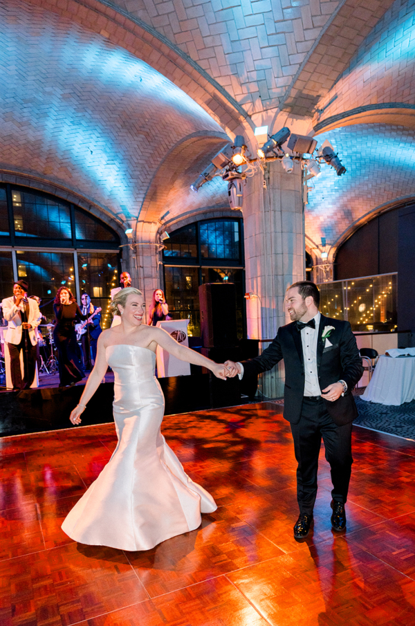 Jaslyn & Andrew: Artistic Elegance at Guastavino’s | by Bride & Blossom ...