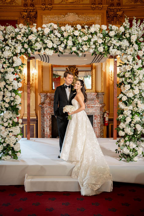 Julia & Nick: A Timeless Affair at the Metropolitan Club | by Bride ...