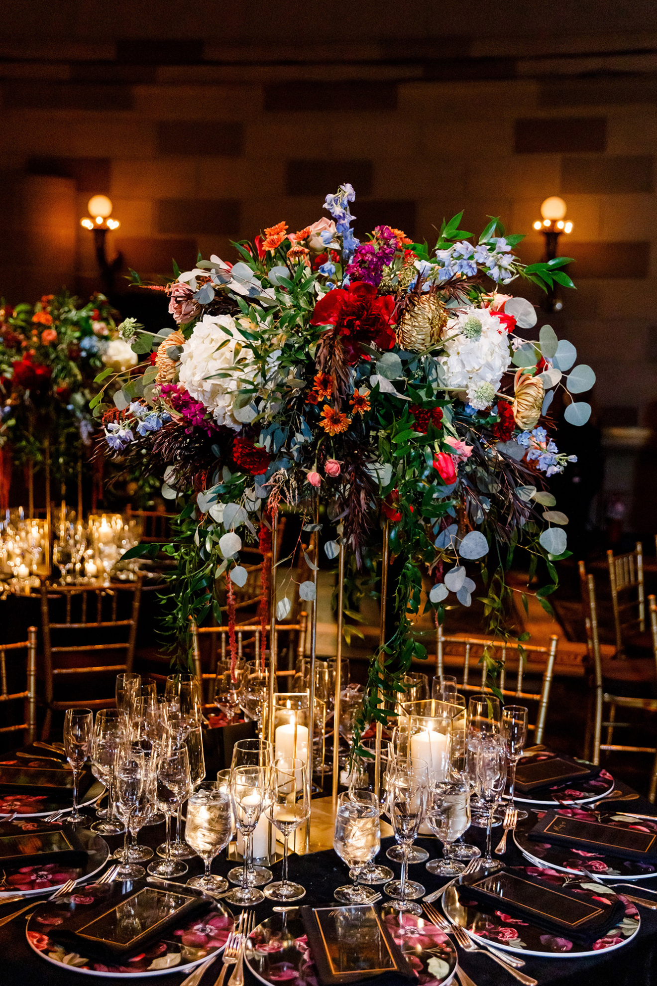 Sugar Flower Wedding Cakes: Masterpiece Desserts Inspired By Bride ...